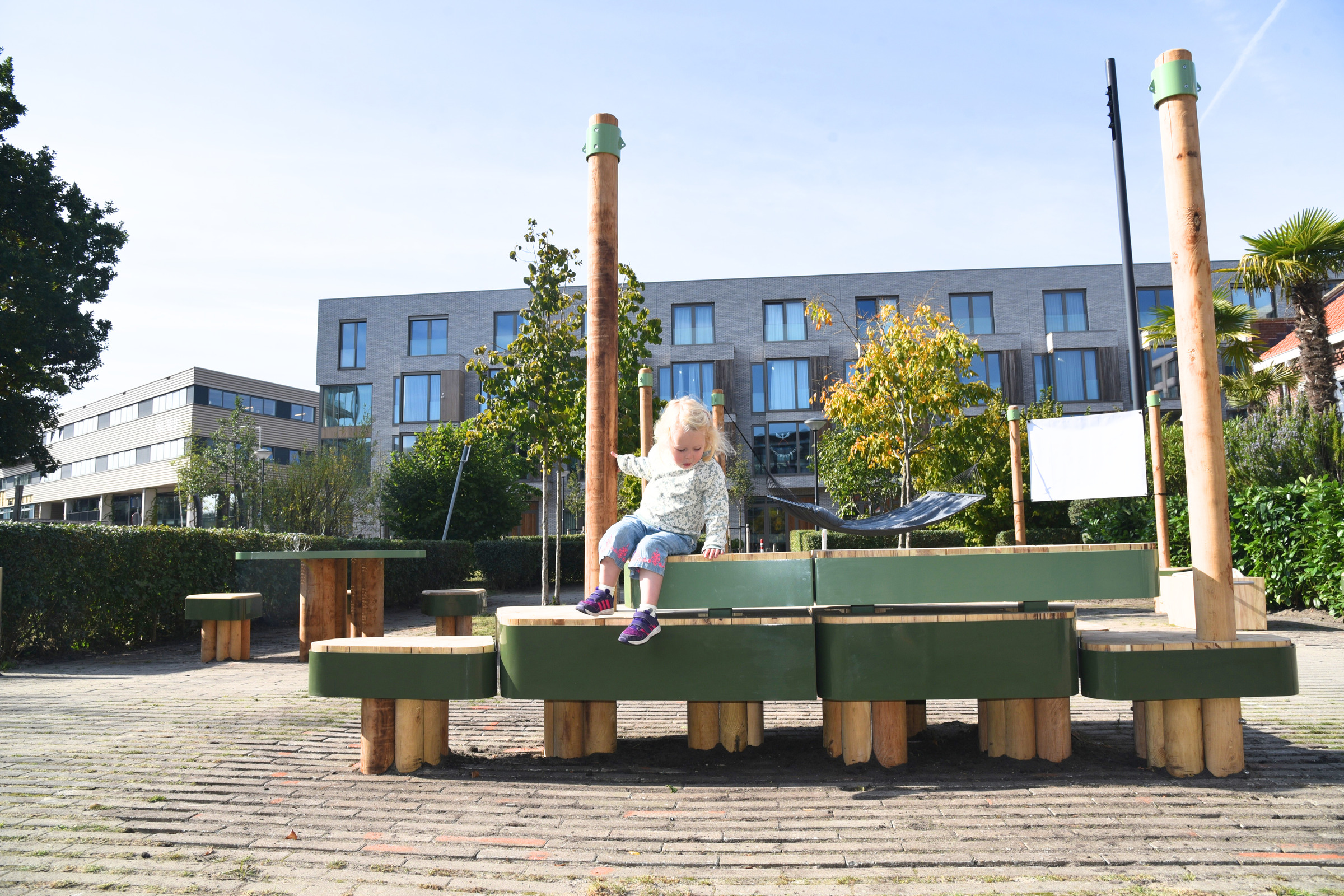 Strootman Landschapsarchitecten ontwerpt uniek straatmeubilair Amfi ...